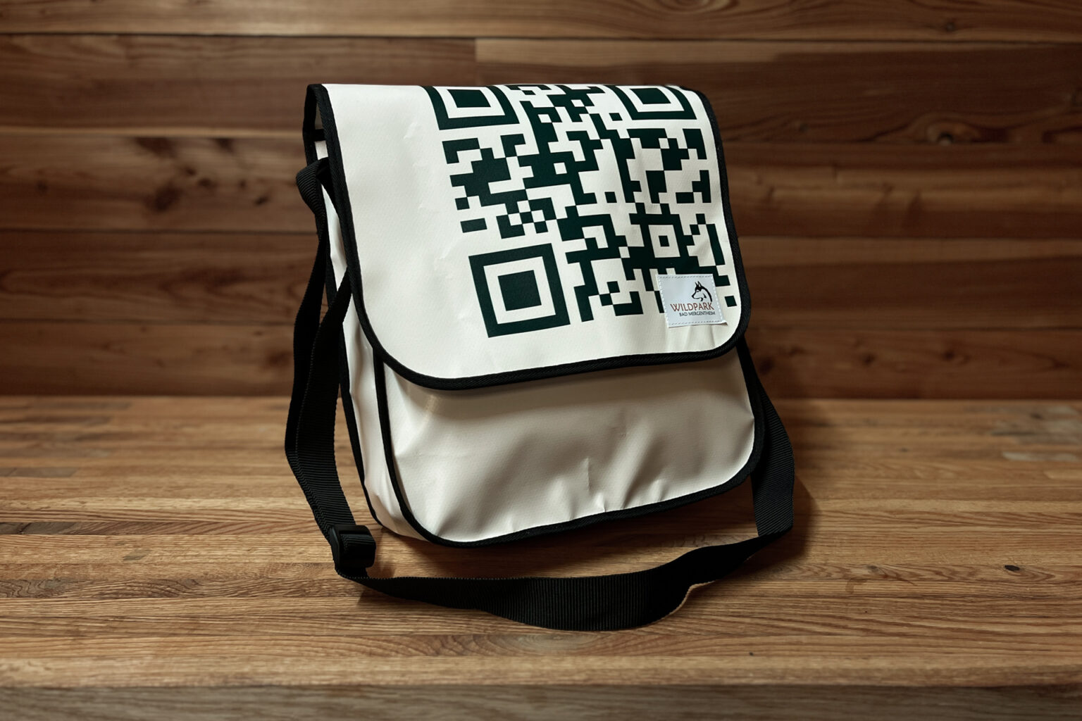 Große Tasche “QR-Code” – Wildpark Shop